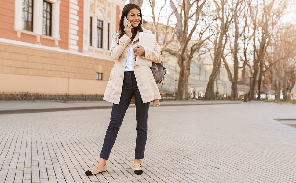5 Chic Ways To Pull Off Flats With Chinos