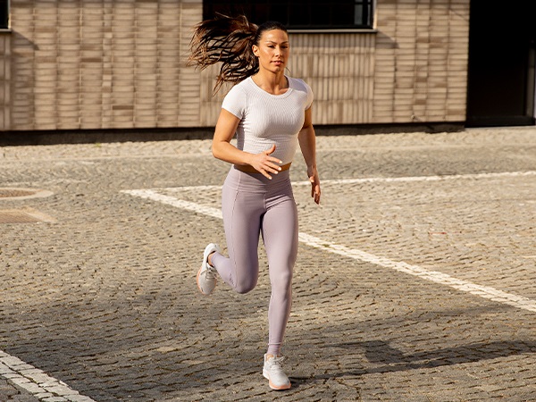 4 Best Types Of Jogging Shoes for Women you Can not Mis