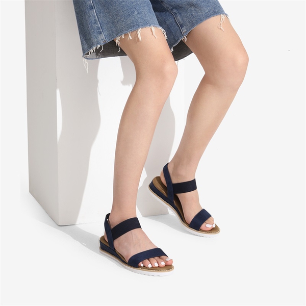 7 Best Navy Blue Sandals Outfit Ideas for Women